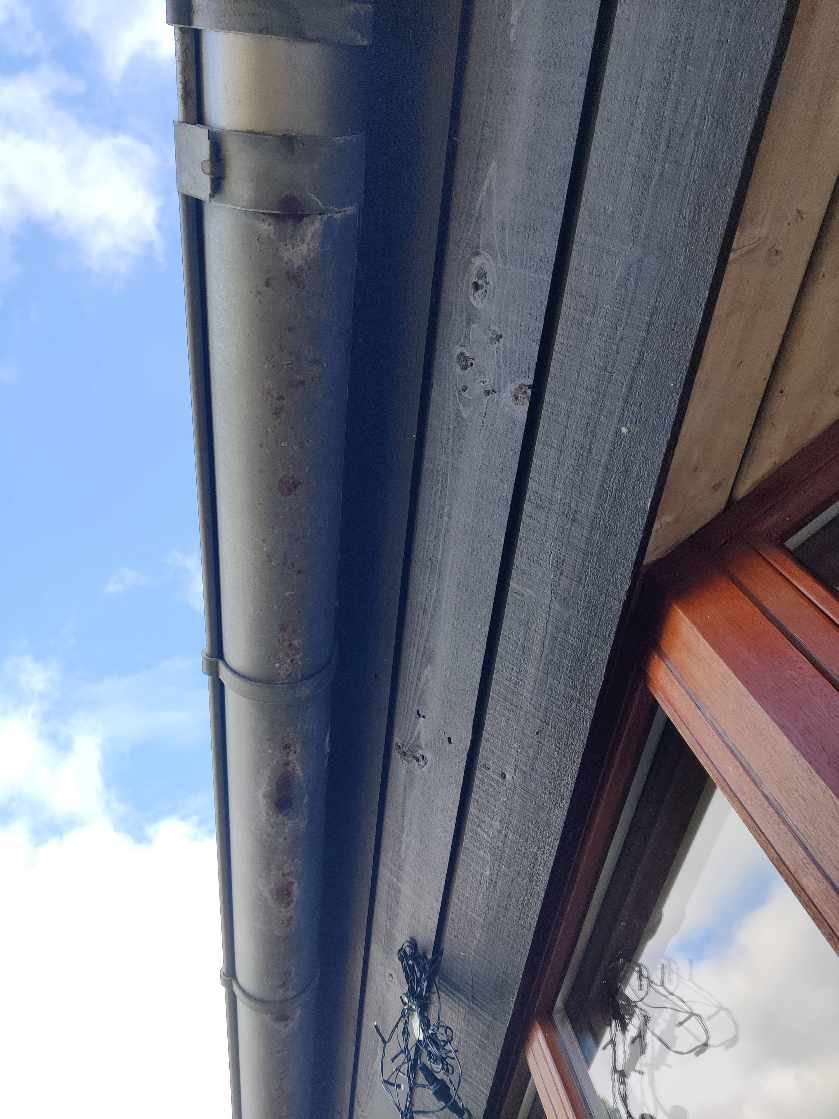 Hvad koster udskiftning af tagrender? Priser fra 2.500 kr - Handyhand